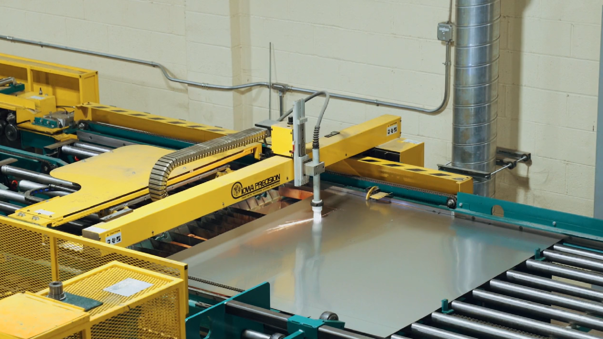 Is Pre-Cut or Post-Cut Roll Forming Best?